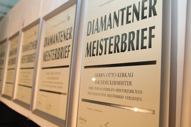 Diamantene und Goldene Meisterbriefe für den Kammerbezirk